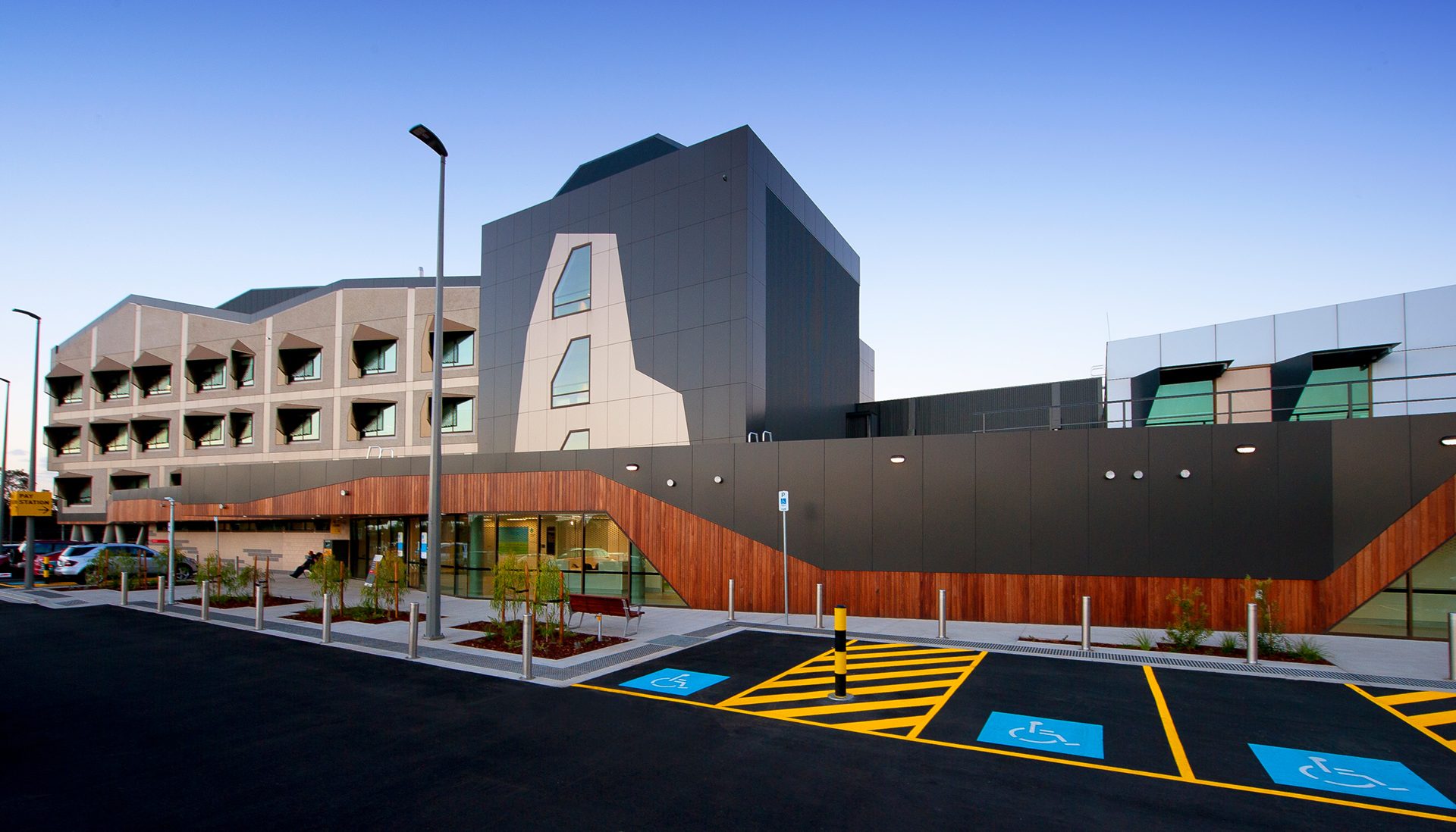 Frankston Hospital Stage 3 & ED Redevelopment | icon